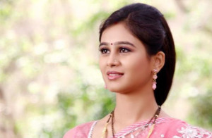 Mrunal Dusanis Marathi Actress pictures